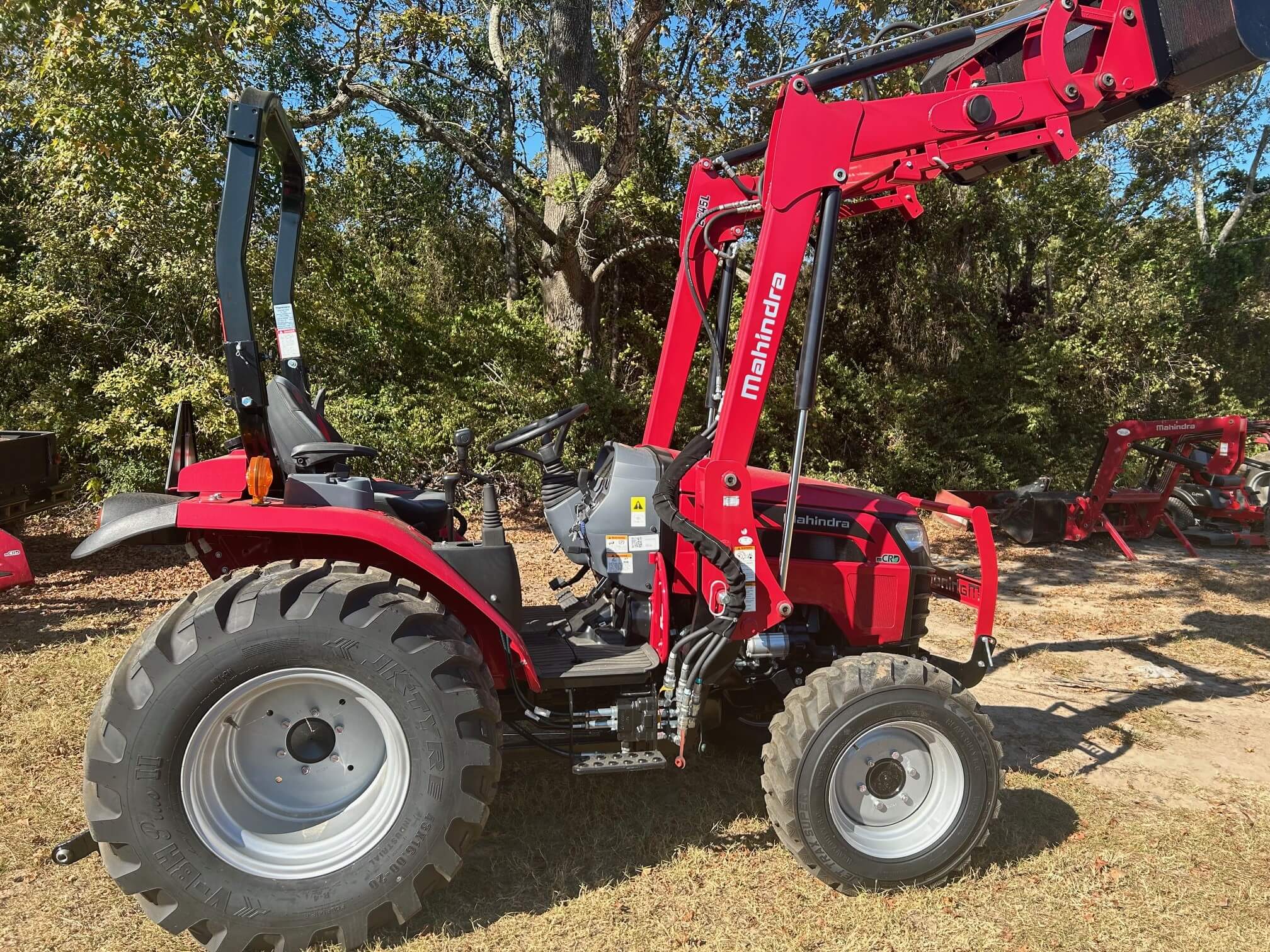 2025 Mahindra 2645 Shuttle | Mahindra
